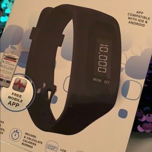 Vivitar | Accessories | Vivitar Activity Action Tracker | Poshmark